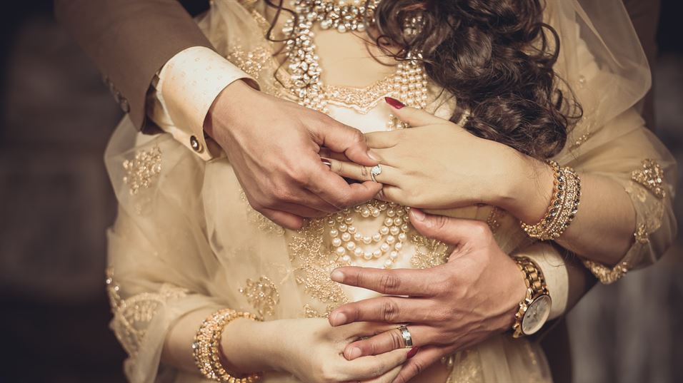 Getting Married Online, Free (Is a Myth) | Easy Wedding Online